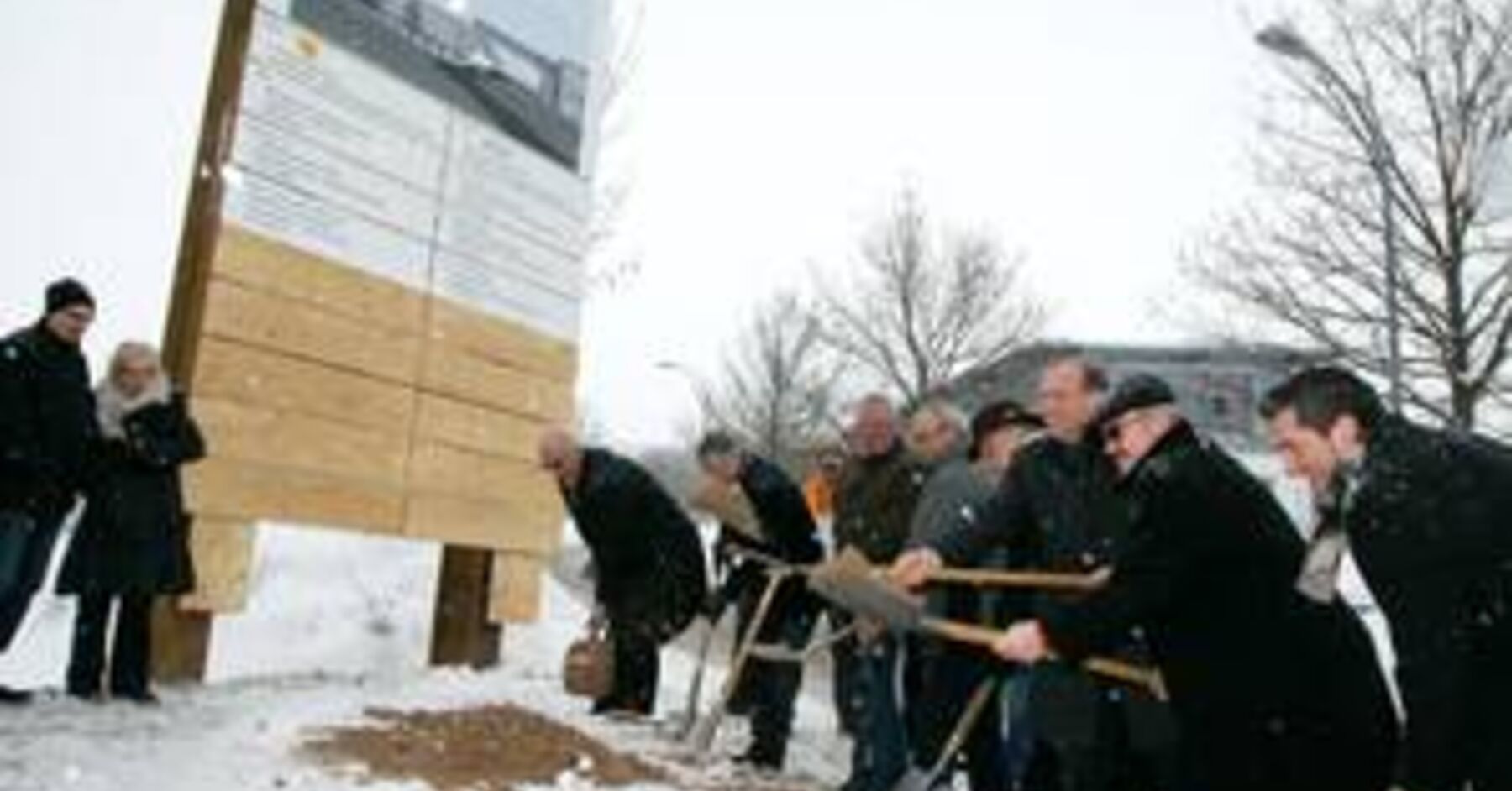 1. Spatenstich für neues Produktionsgebäude der Turck Beierfeld GmbH ...